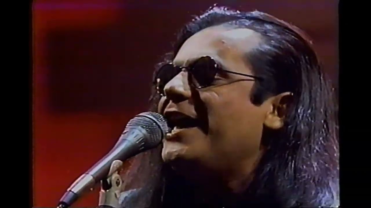 The Cruzados - Bed of Lies + Small Town Love - Late Show 7/21/87 - YouTube