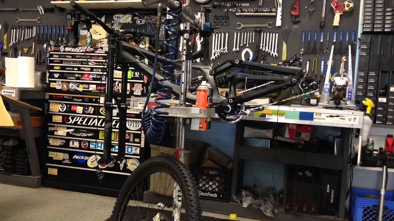 2015 Demo 8 1 650B quick build - YouTube