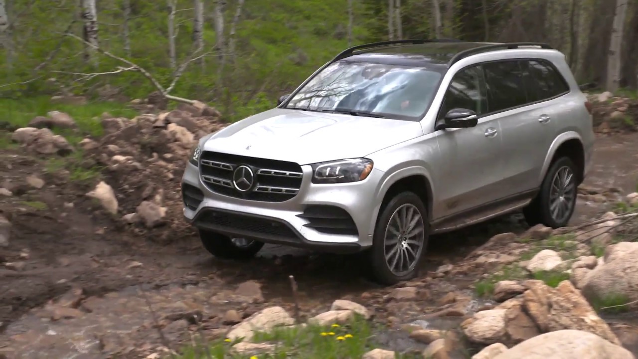 Mercedes-Benz GLS 580 4MATIC in Irridium silver Driving Video - YouTube