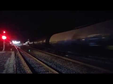 CSX Q439-18 With New ET44AH at West Trenton, NJ - YouTube