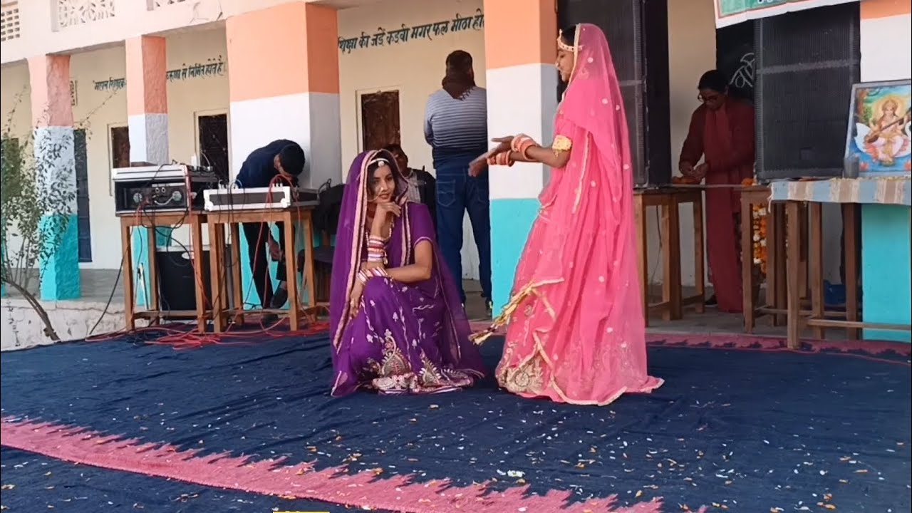 Naina ra lobhi💗 A rajasthani folk dance🏫 - YouTube