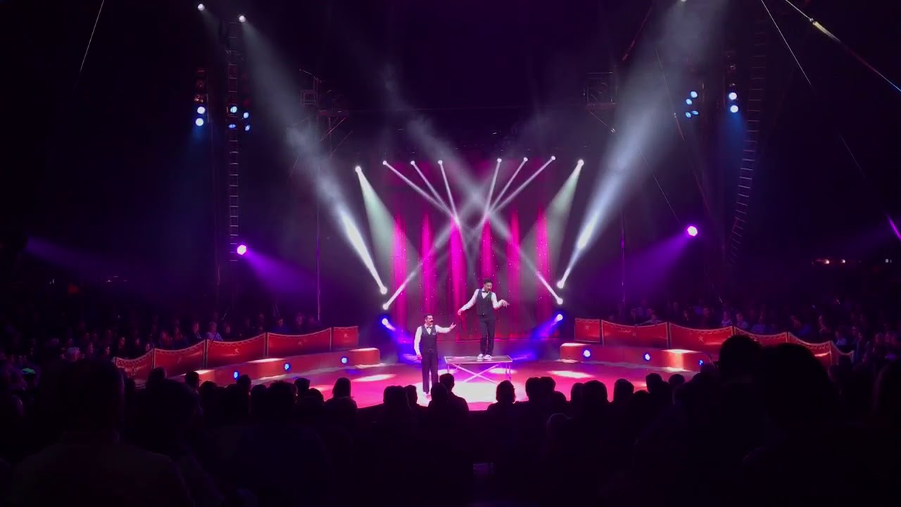 1046 comic acrobats - YouTube