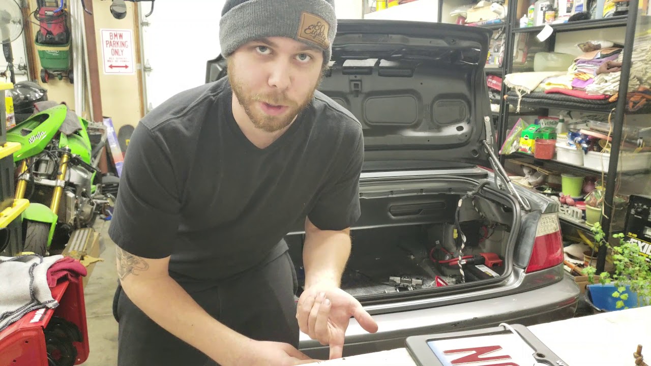 E46 M3 CSL Trunk install - YouTube