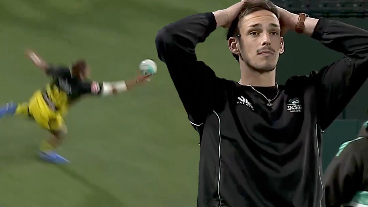 Fans stunned by catch of the year in Major League Rugby classic - YouTube