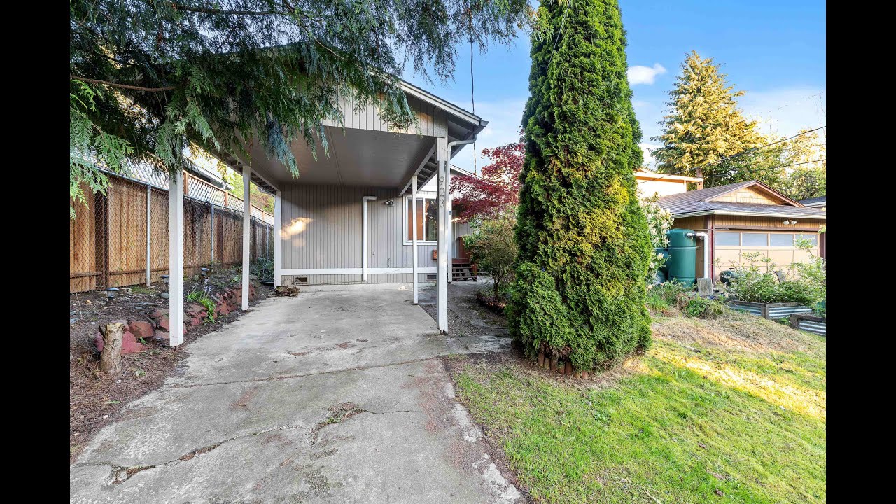 Seattle Homes for Rent 3BR/2BA by Seattle Property Management - YouTube