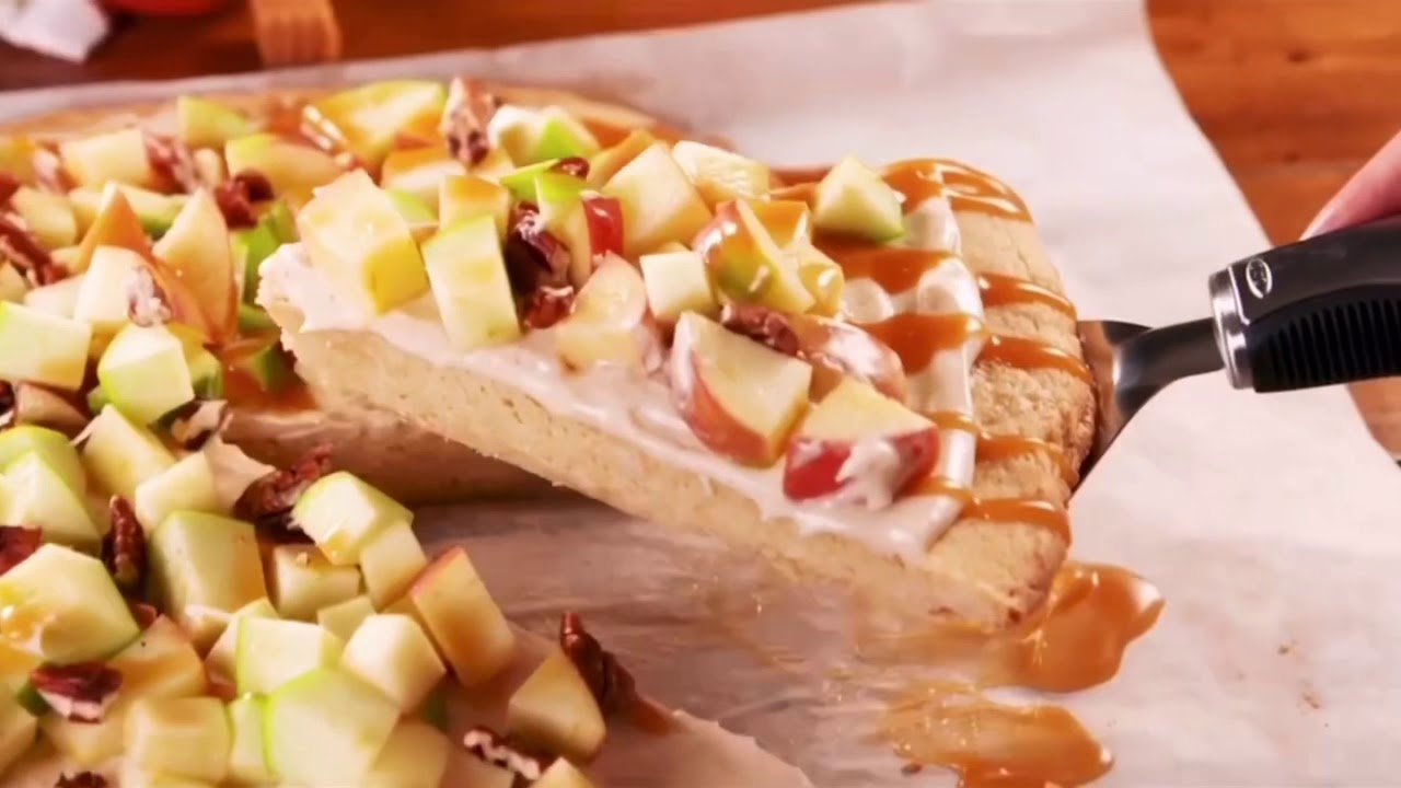 Caramel Apple Pizza - YouTube