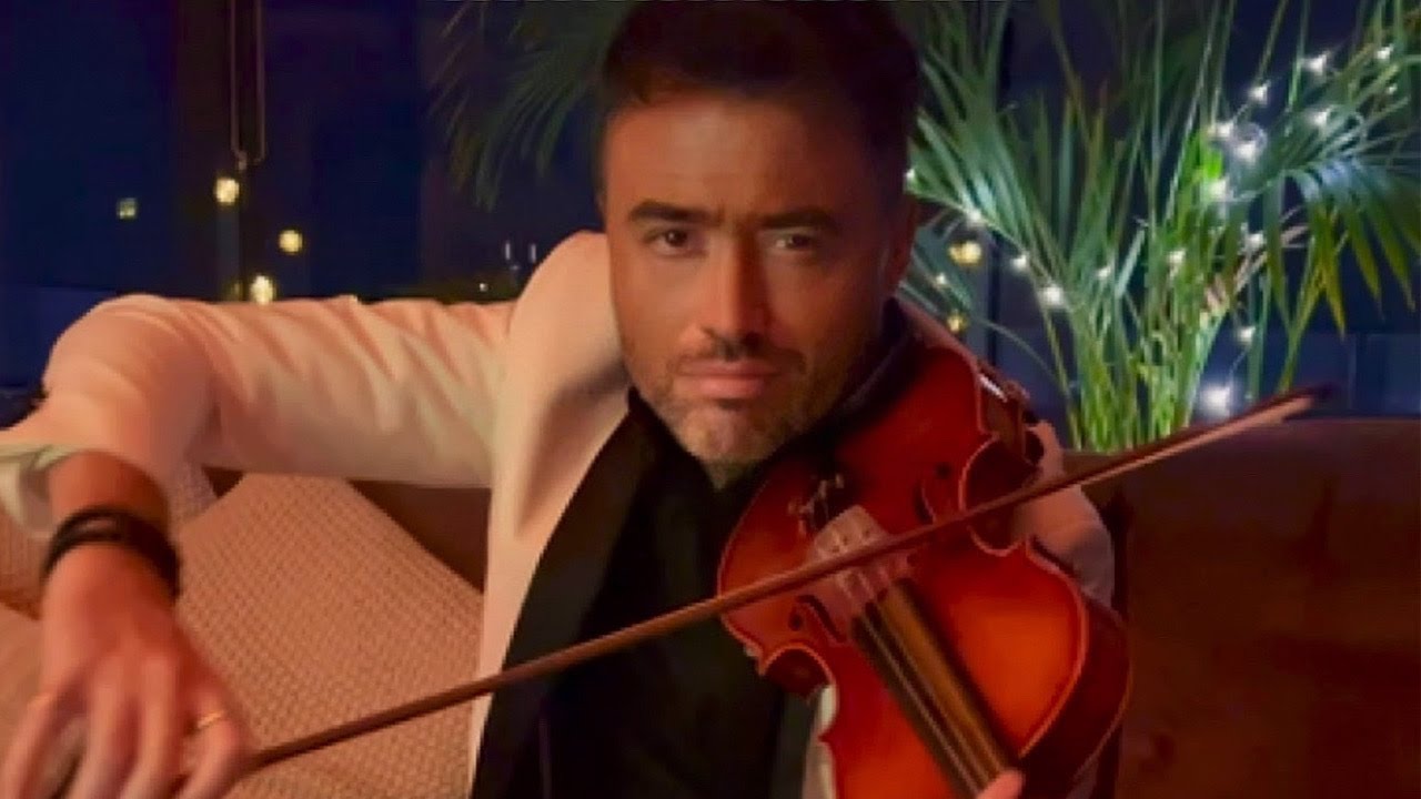 Patrick Roberts - O Holy Night - Christmas Violin Version - YouTube