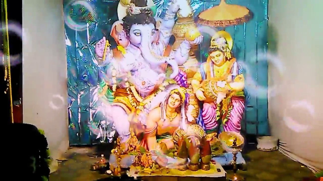 Ganesh ji in lord Krishna Avatar | Hyderabad dhoolpet Ganesh moorthi ...