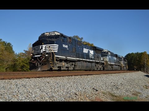 HD: NS 9048 leads NS Train 153 in Heflin, AL - YouTube