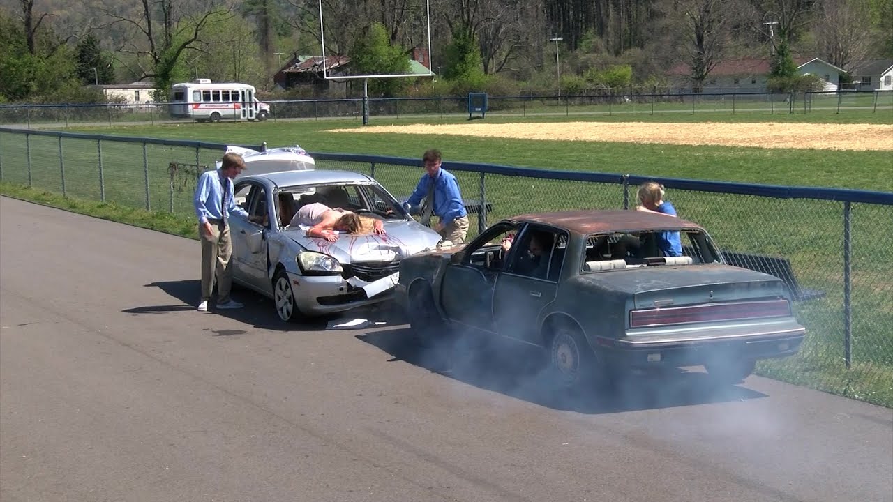 'Prom Promise' at Hampton High School - YouTube