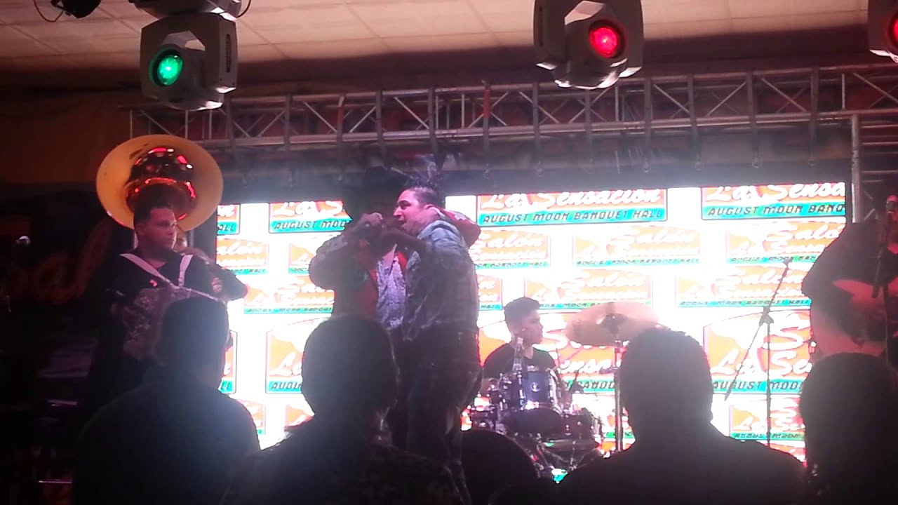 El Compa Sacra concierto final 5-15-2015 - YouTube