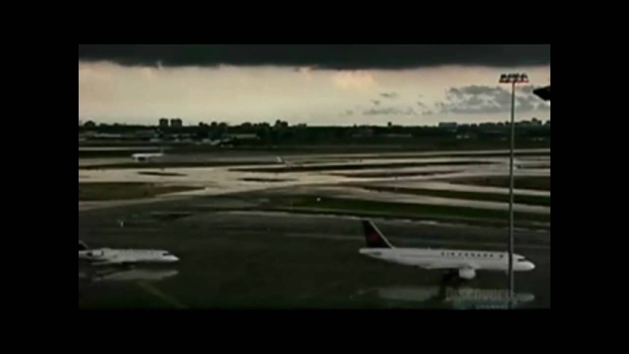 Airplane Crashes - Air France Flight 358 - YouTube