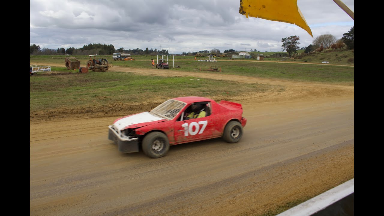 Racing at Meremere 15/01/2023 2:53pm - YouTube