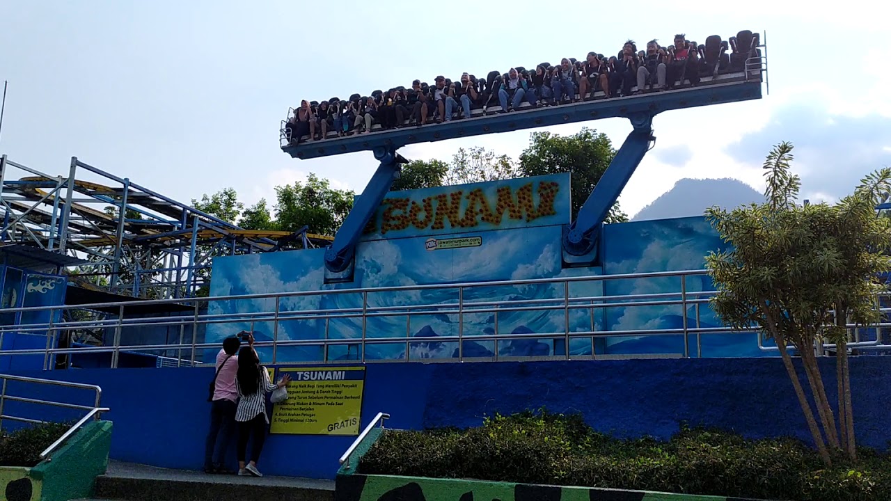 Tsunami batu malang - YouTube