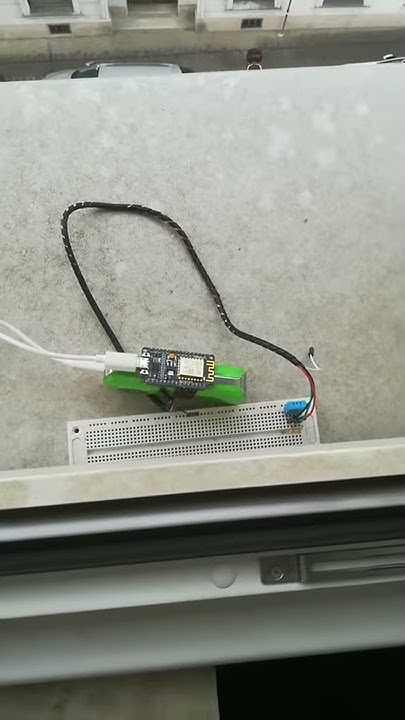 Raspberry pi & nodemcu esp8266 dht11 weather station - YouTube