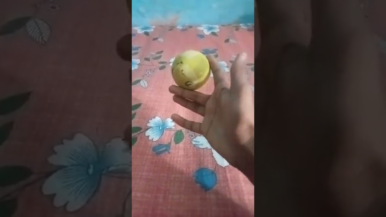 How to swing cricket ball in hand. #apnacricket 🏏 - YouTube