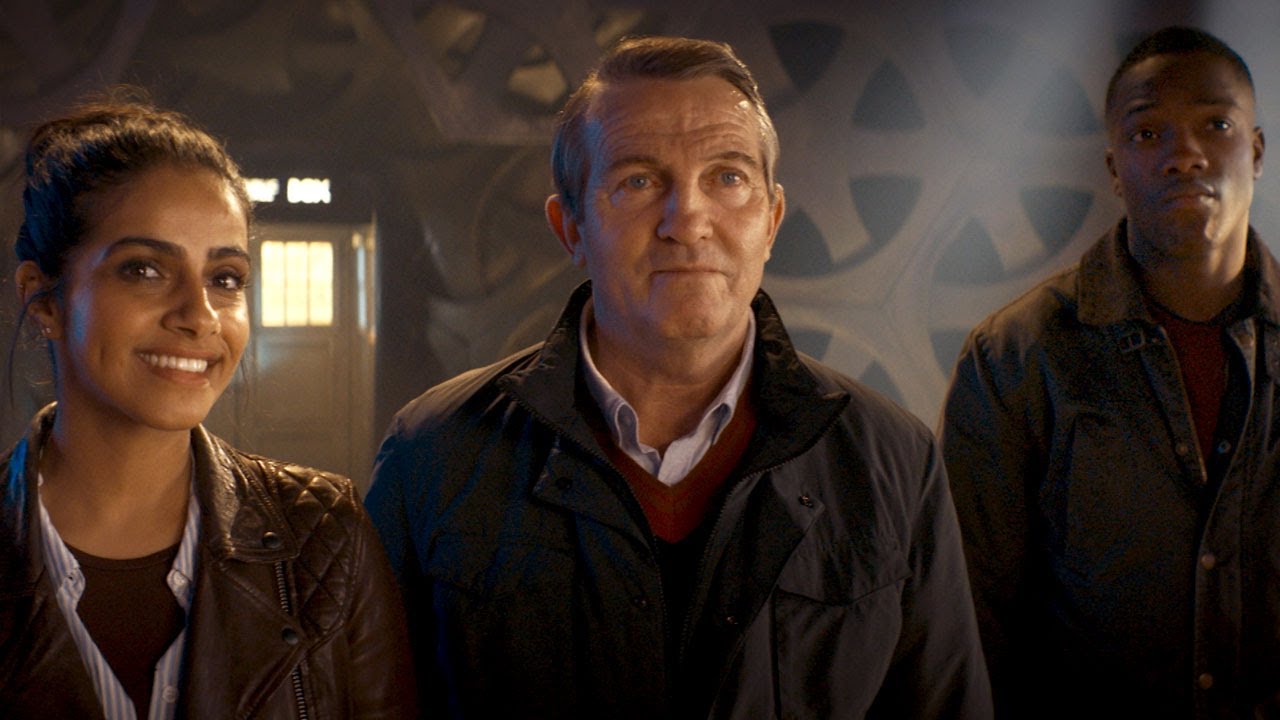 Welcome Aboard, Team TARDIS! | Arachnids in the UK | Doctor Who - YouTube