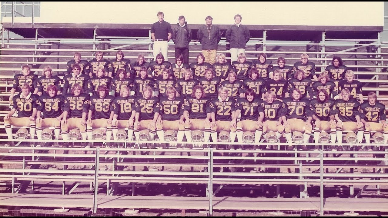 The 1973 Grand Ledge Football Team - YouTube