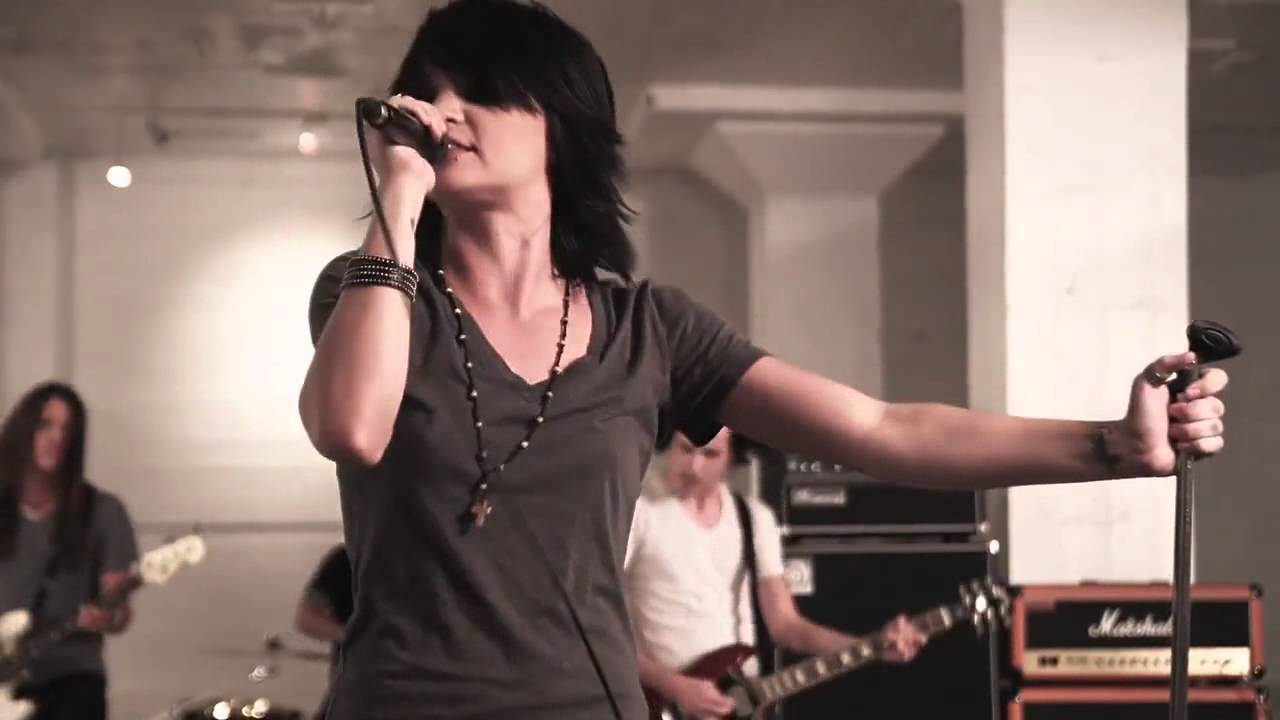 Fit For Rivals Lead Singer 2022