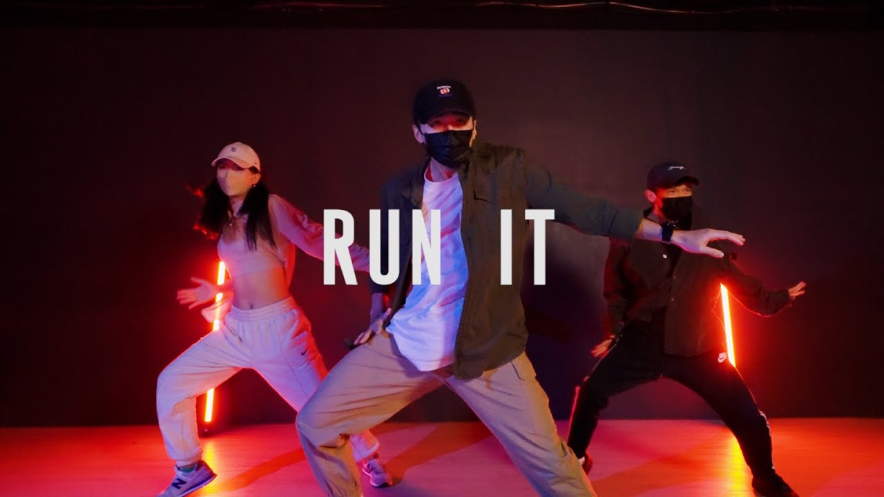 Chris Brown - RUN IT | TING Choreography - YouTube