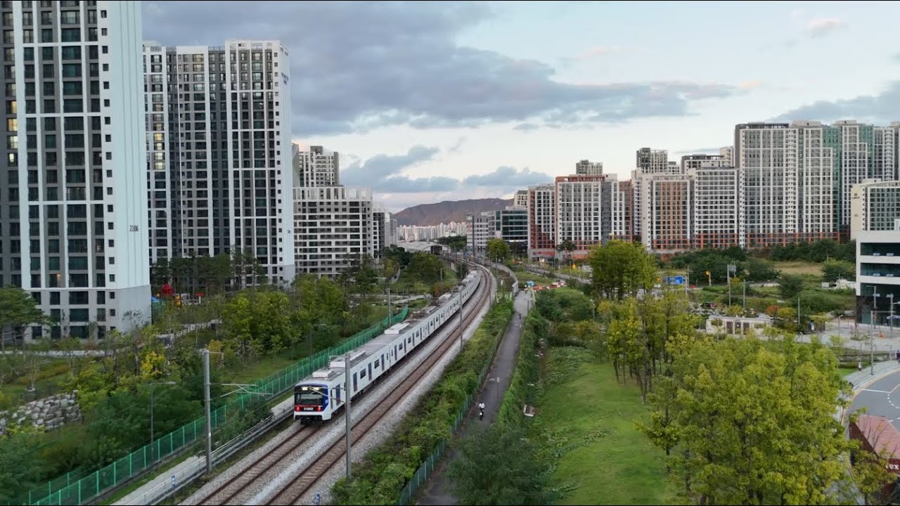 경원선(1호선)과 함께 달리는 회천신도시 드론 영상 | Yangju Hoecheon New Town & Gyeongwon ...