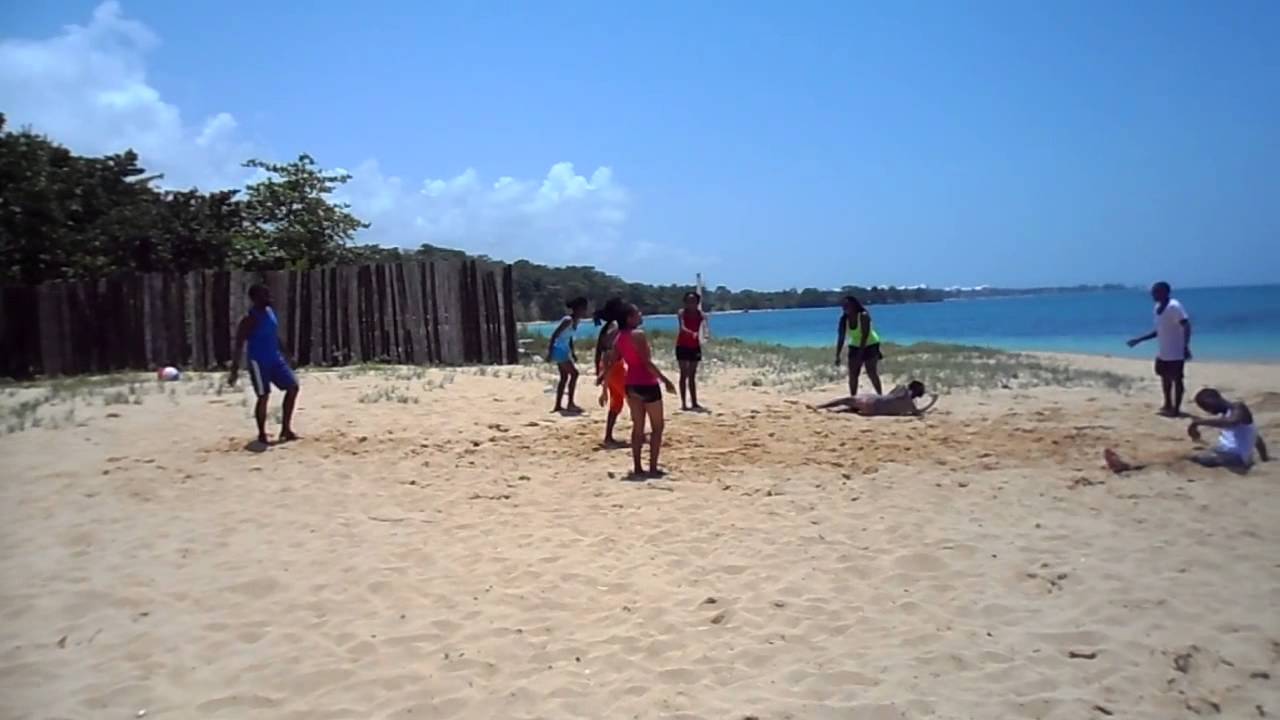 Dandy Shandy on the beach: Pearly Beach Jamaica! - YouTube