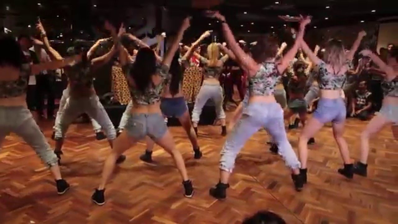 Paradizo Raggaetwerk Crew - Botanic Bar @ QUT - YouTube