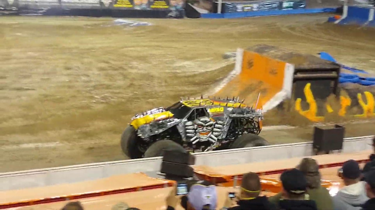 17. MaxD fire Colton - YouTube