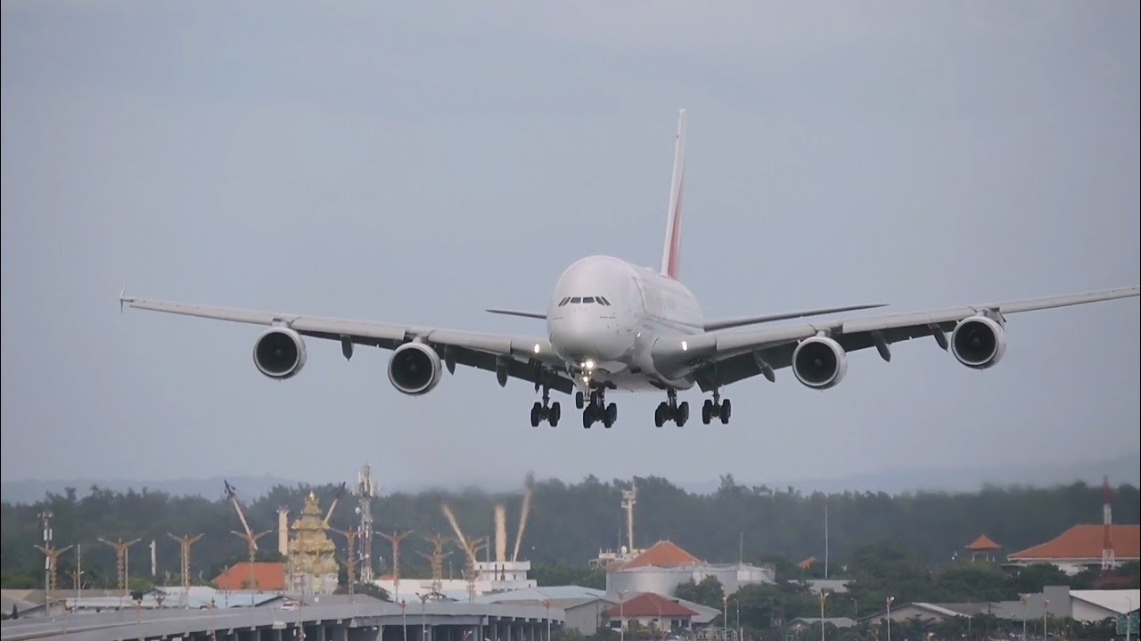 A380 at BALI AIRPORT, BEST VIEW PLANE SPOTTING [DPS|WADD] - YouTube