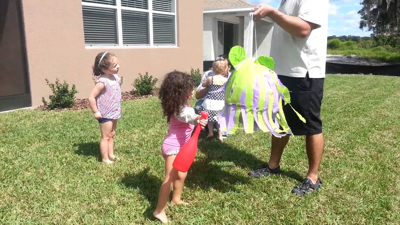 Happy birthday pinata! - YouTube