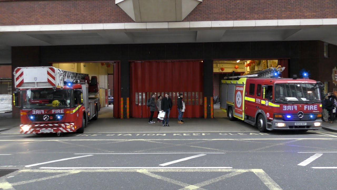 London Fire Brigade - Soho A241 + A243 dual turnout - YouTube