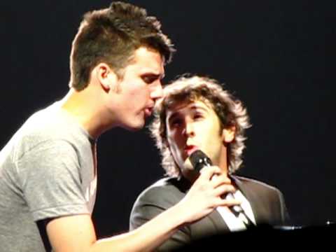 Josh Groban - Remember When It Rained live 'duet' - YouTube