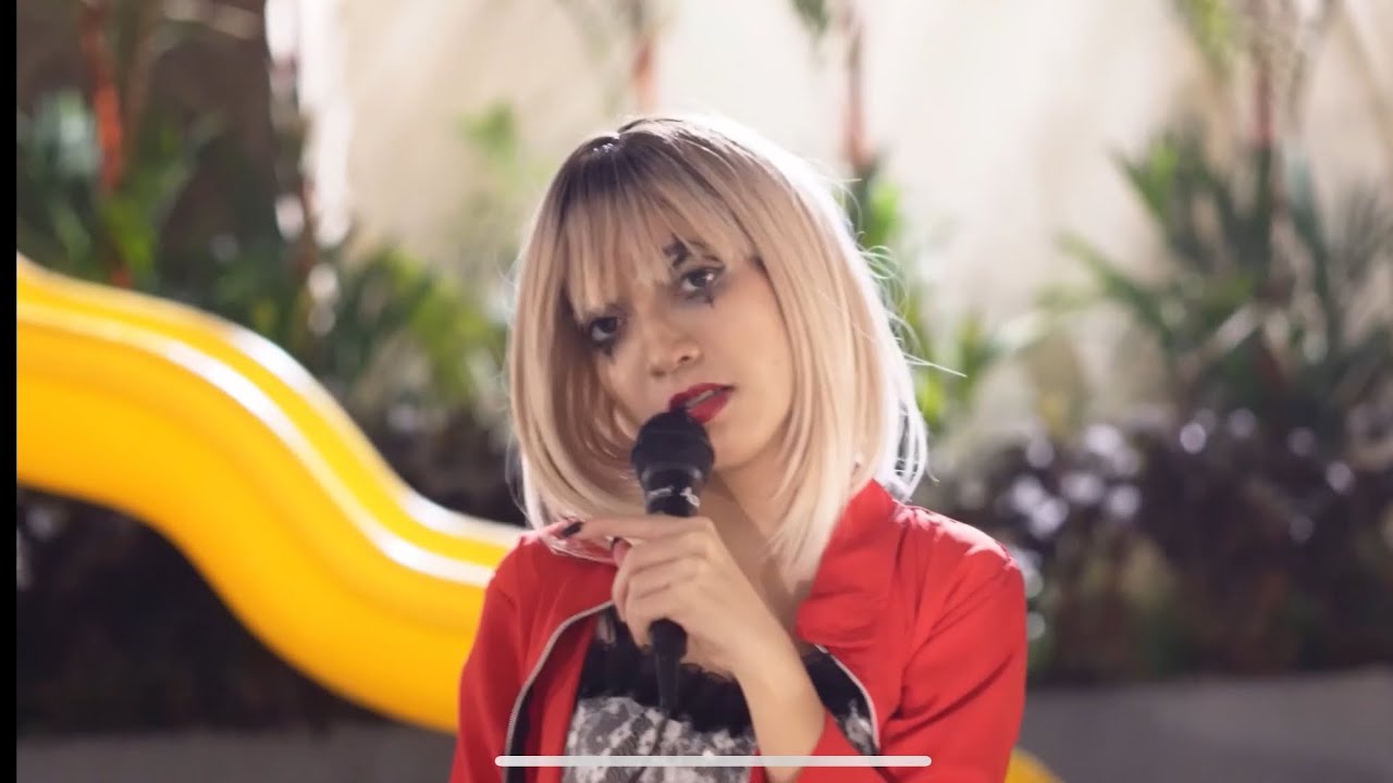 Die With A Smile ( Ana daisy ) cover #ladygaga #brunomars #joker - YouTube