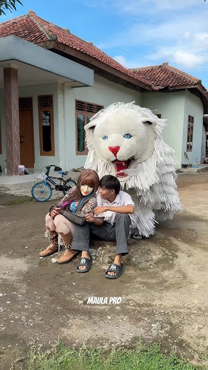 Bety lagi pacaran digigit can macanan - YouTube