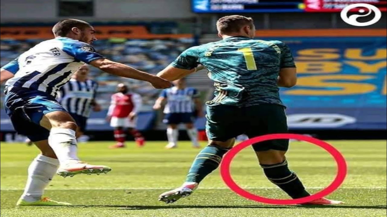 Bernd Leno Injury - YouTube