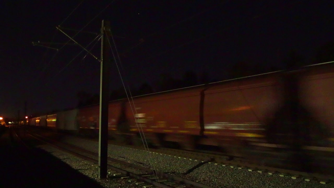 BNSF freight train at night Littleton, Colorado - YouTube