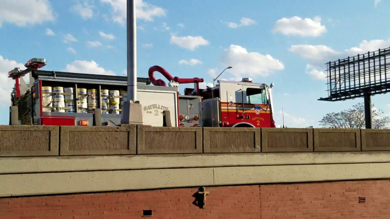 FDNY Engine 72 And Satellite 2 Responding On The Bruckner Expressway In ...