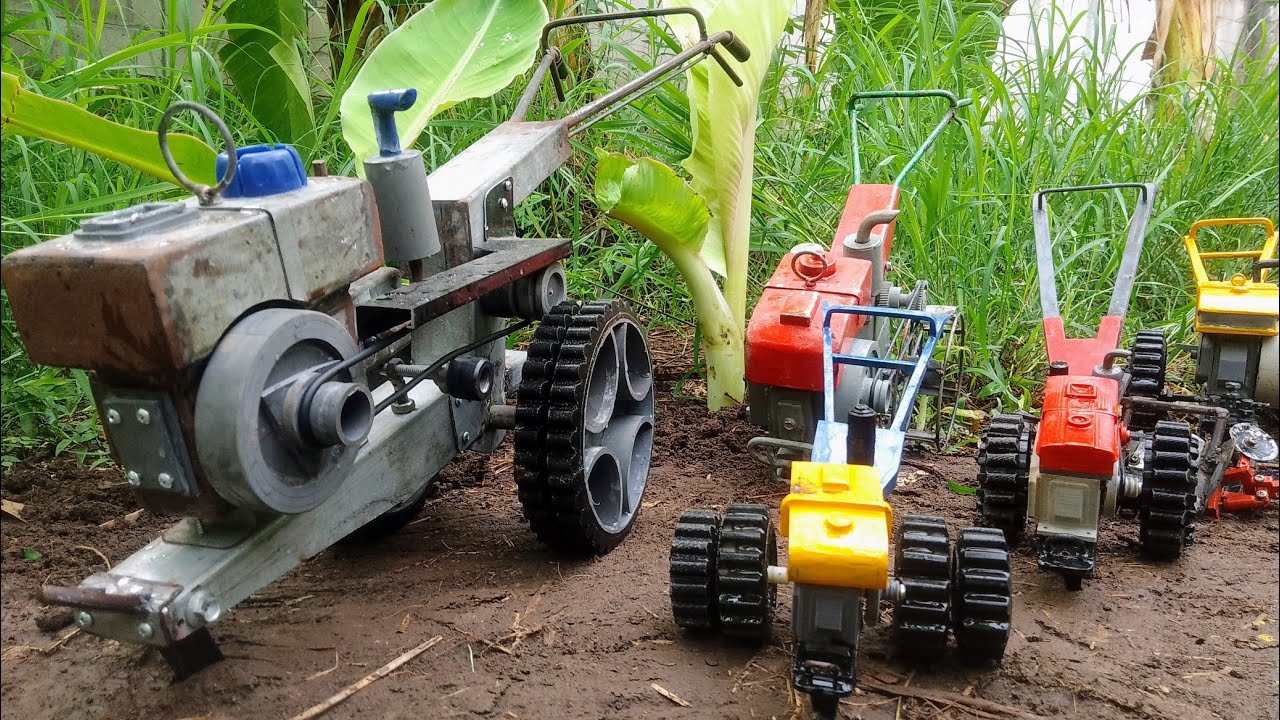 Traktor Sawah Jumbo Membajak Persawahan Dan Hampir Terguling, Traktor ...