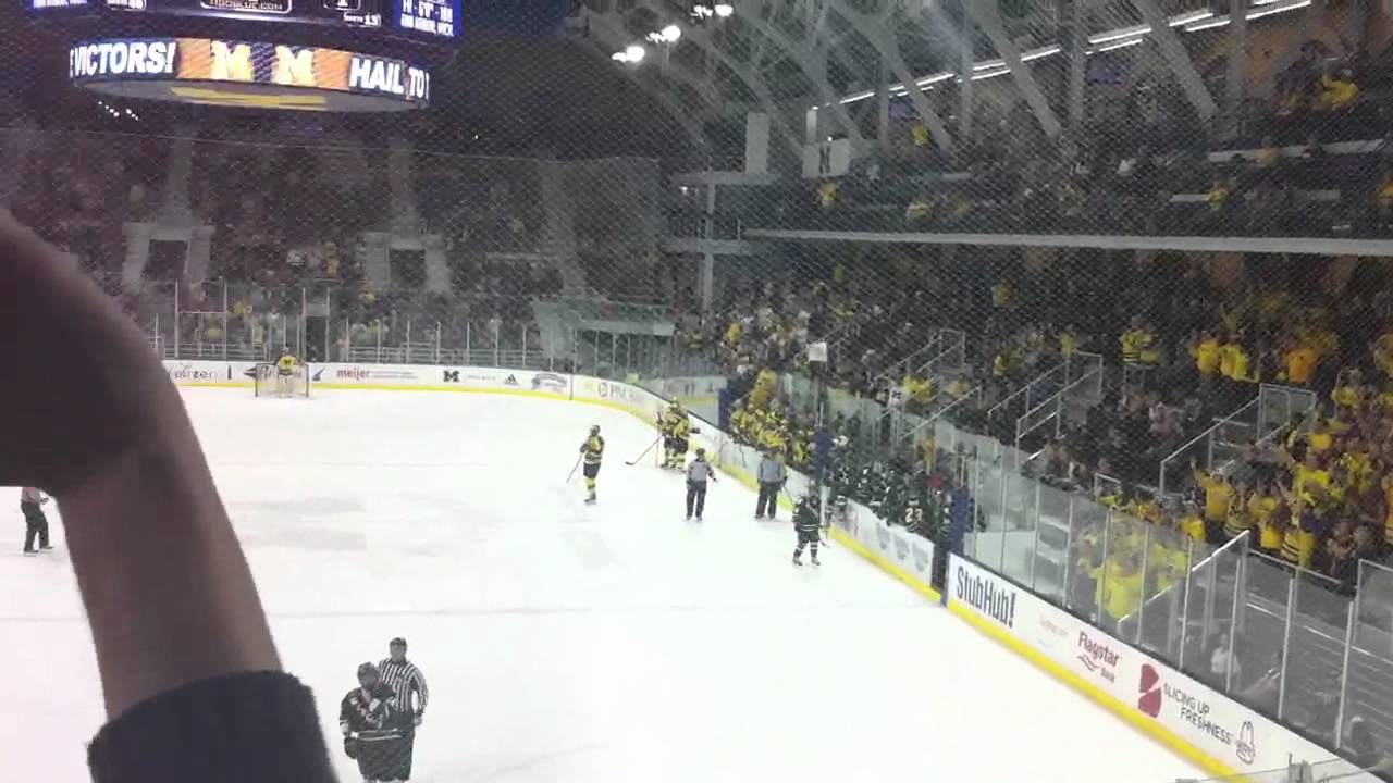 MICHIGAN Hockey playoff goal - YouTube