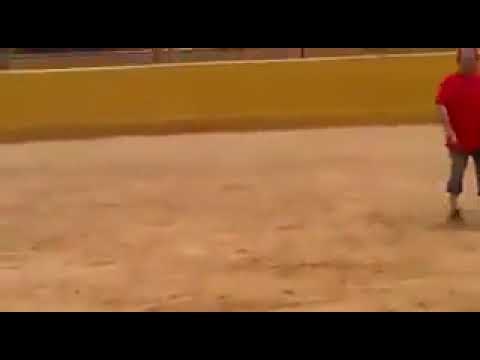 Matador fail with young bull