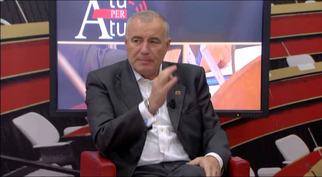 A TU PER TU con BEZZI Forza Italia - YouTube