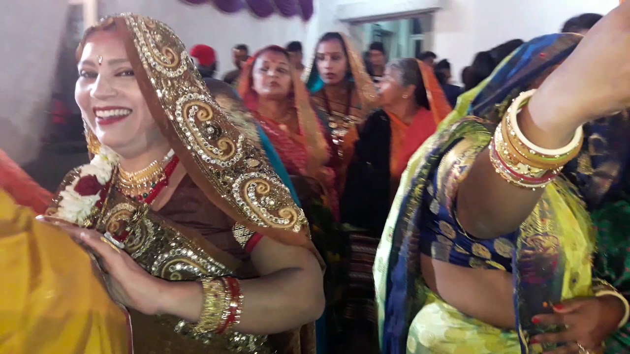 Sanjay Gujarati Devi pujak - YouTube