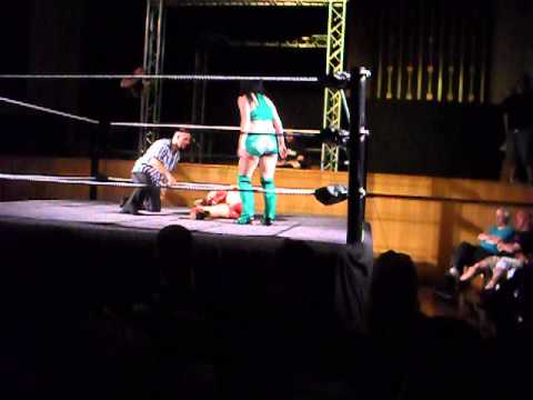GWA Leah Heart v Ellie Rollins Championship Match 30.08.13 - YouTube
