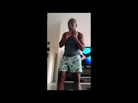 Pai e filha brincando