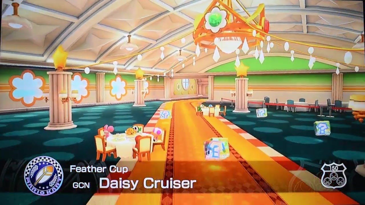 Daisy Cruiser Gameplay | Mario Kart 4-Player - YouTube