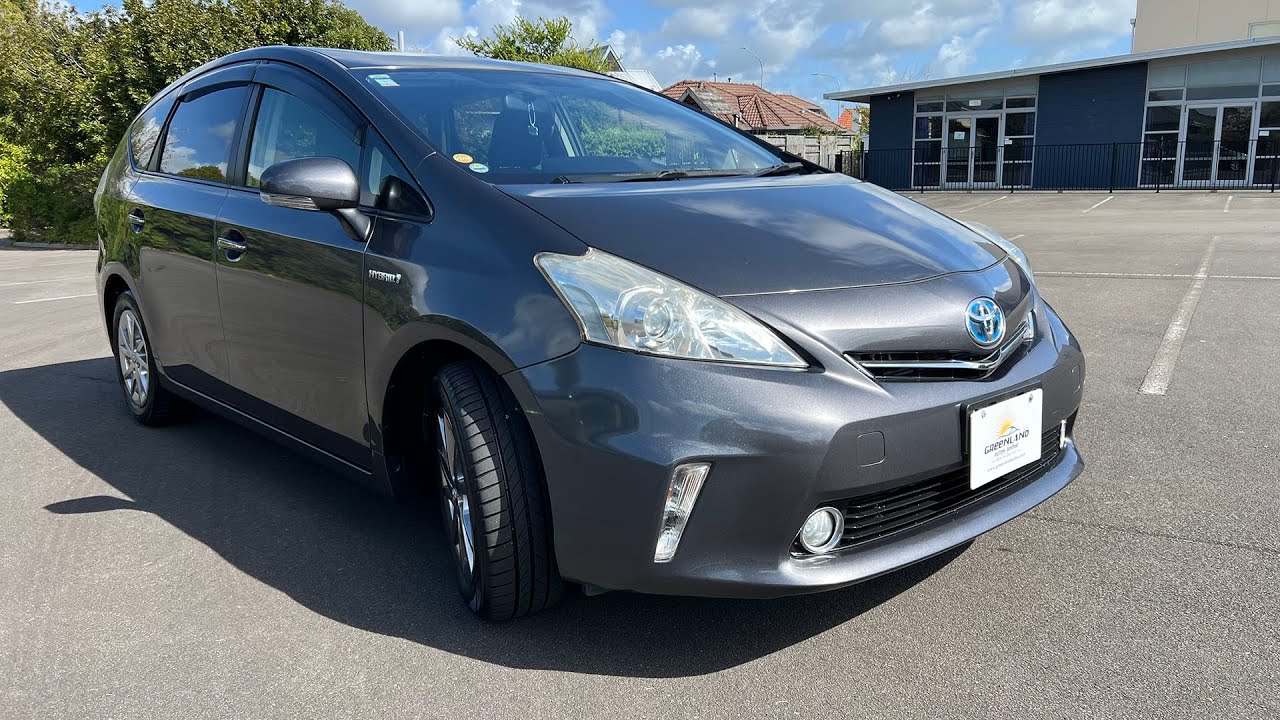 2014 Toyota Prius Alpha 7 Seater Dealer Review - YouTube
