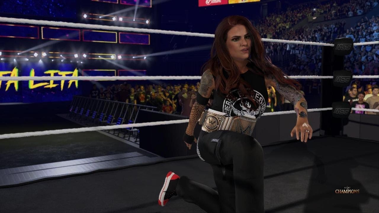 Clash of chanpions for lady universal title Trish vs lita - YouTube