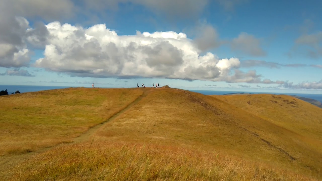 MOV 0349 - Easter Island/Rapa Nui Terevaka (507 m) Panorama - April ...