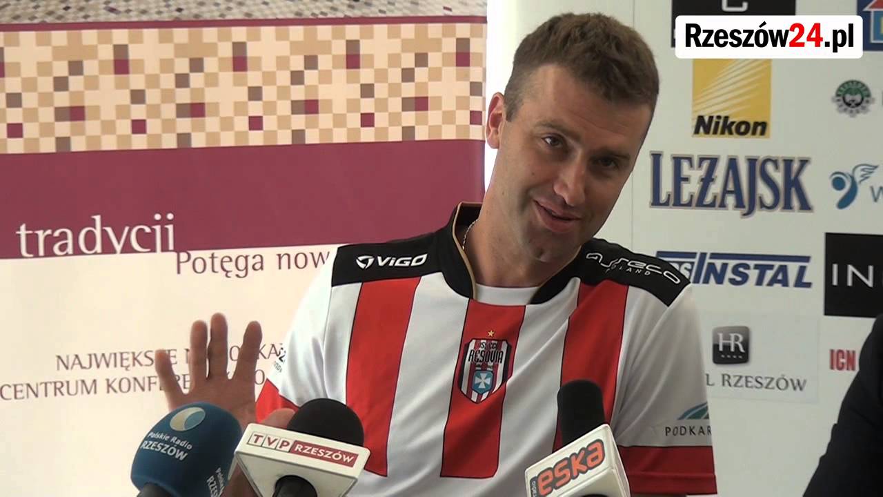 Peter Veres przywitał się z kibicami mistrzów Polski (FILM) - YouTube