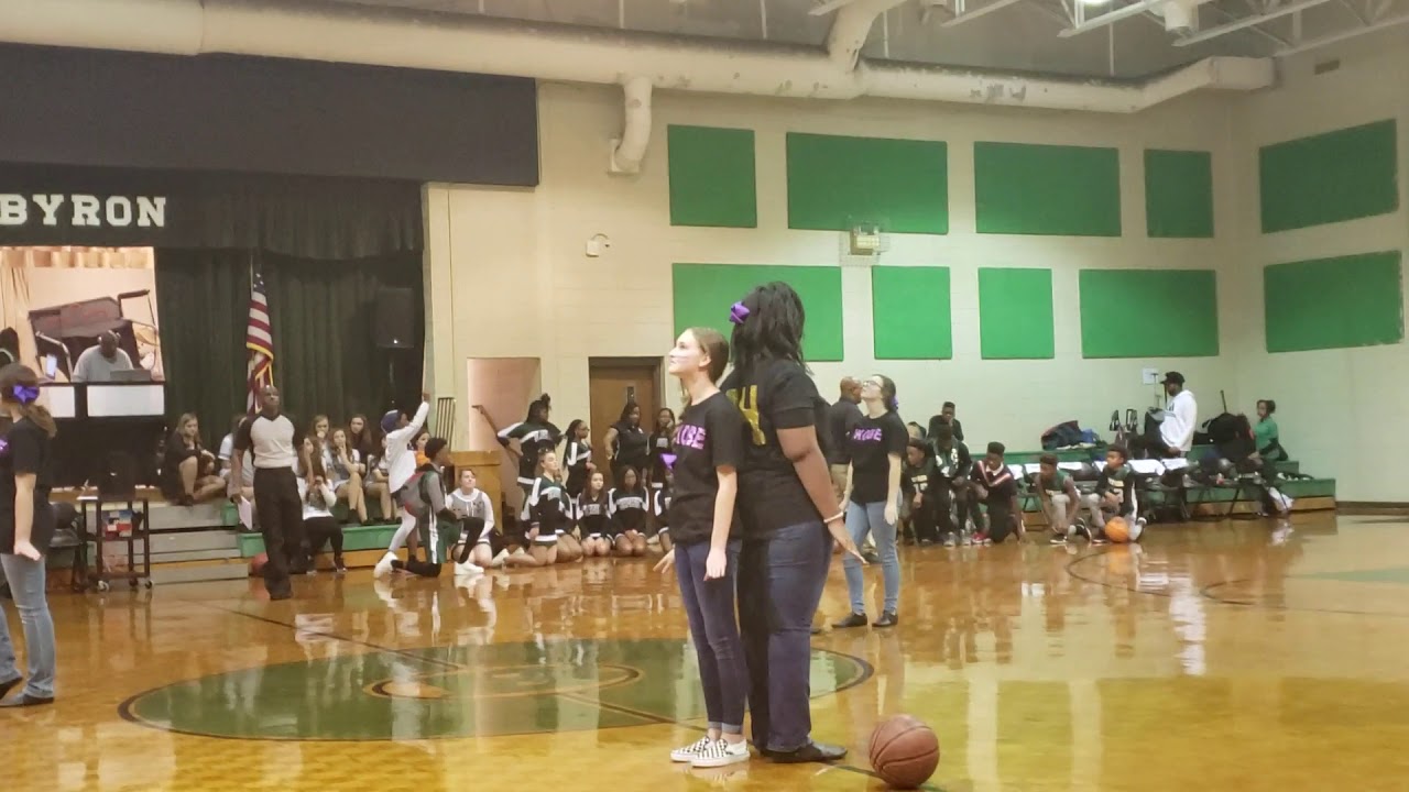 Byron Middle School Creatve Dance - YouTube
